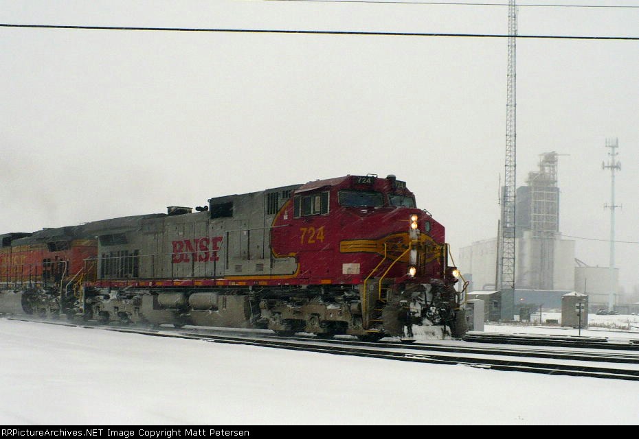 BNSF 724